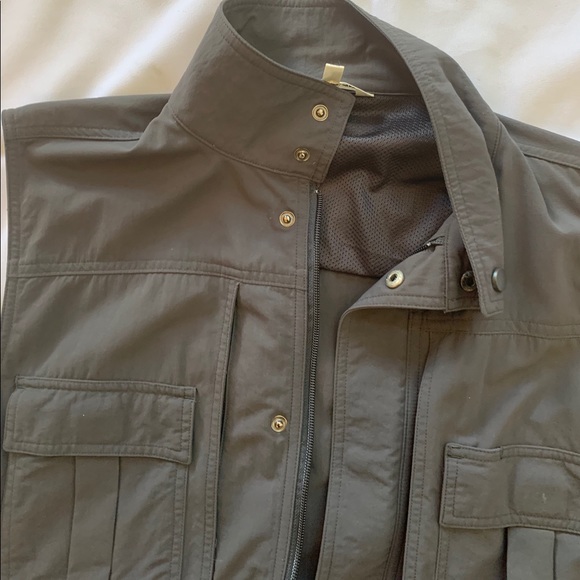 TravelSmith | Jackets & Coats | Travelsmith Voyager 5 Pocket Vest ...